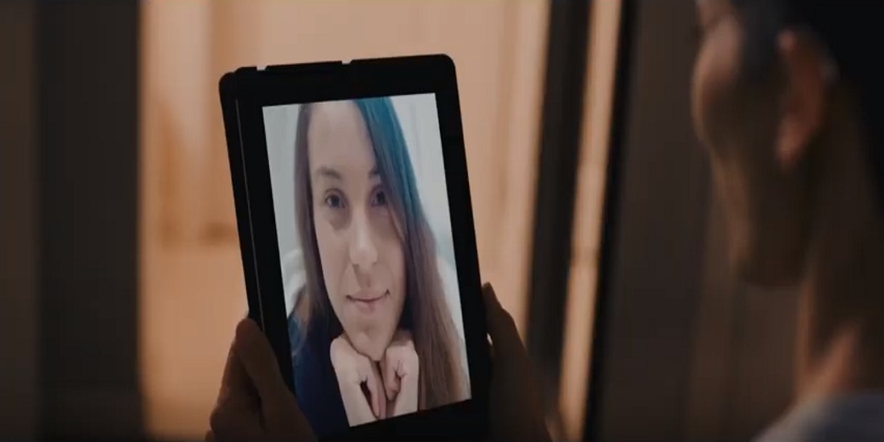 10 ideas for staying connected while practicing social distancing